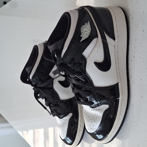 Jordan | Shoes | Air Jordan Mid Allstar Carbon Fiber Retro Black White ...